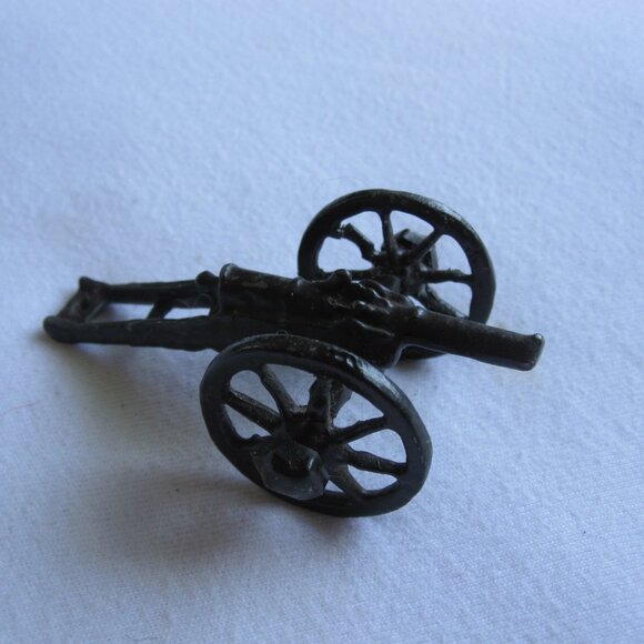 Toys | Vintage Diecast Vehicle 3 Long Civil War Cannon Brown Wheels ...